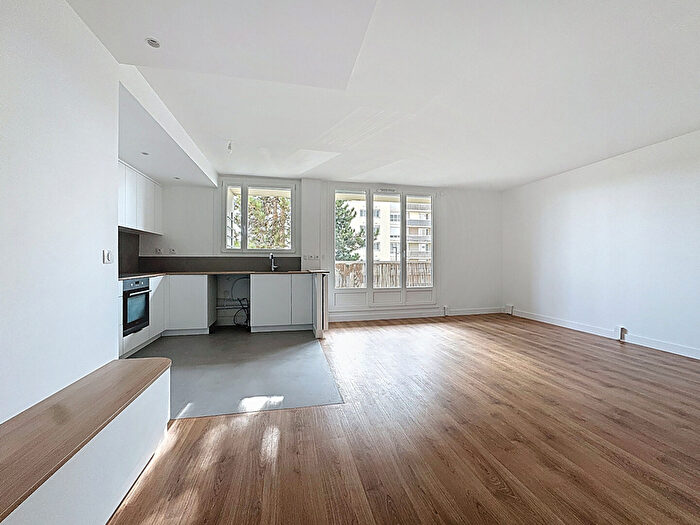 Appartement à louer - Chilly-Mazarin, Nord - 3 pièces - 2 chambres