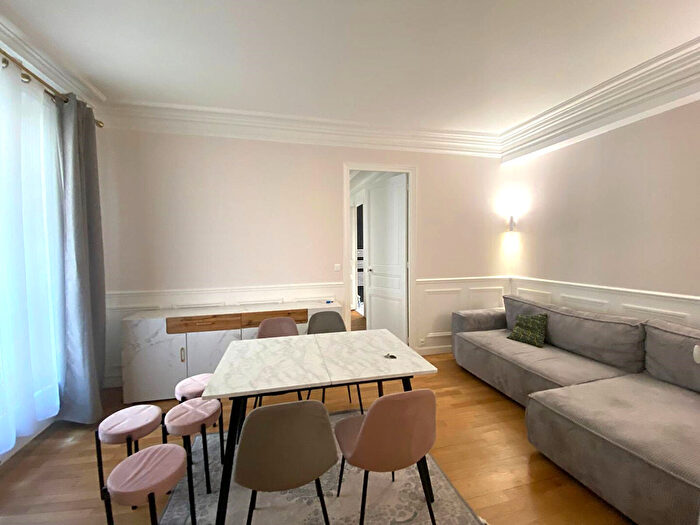 Appartement 2 pièces à Paris 7ème, Breteuil, à louer