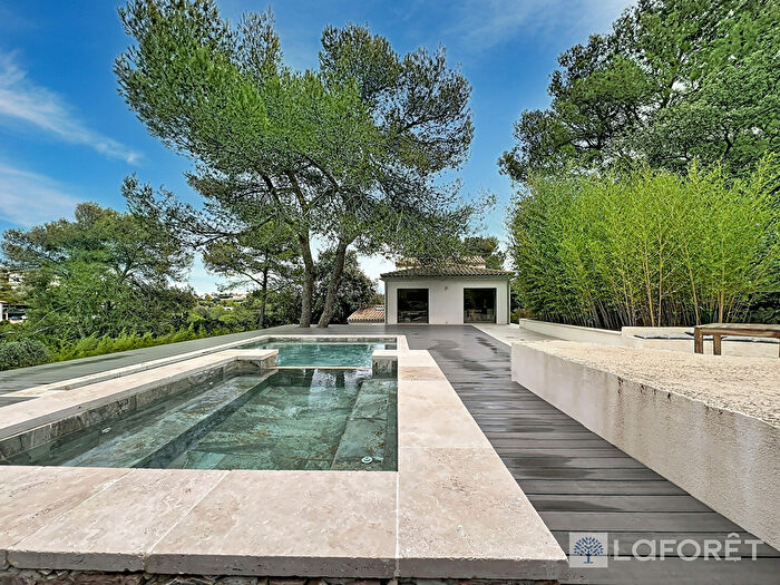 Maison à vendre - Nîmes, Terres de Rouvière, LEau Bouillie - 5 pièces - 3 chambres