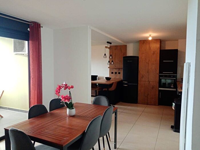 Appartement à louer - Saint-Denis - 2 pièces - 1 chambre