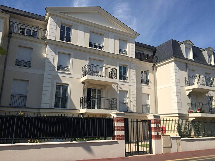 Appartement à louer - Hôtel de Ville-Bel Air, Franconville - 1 pièce