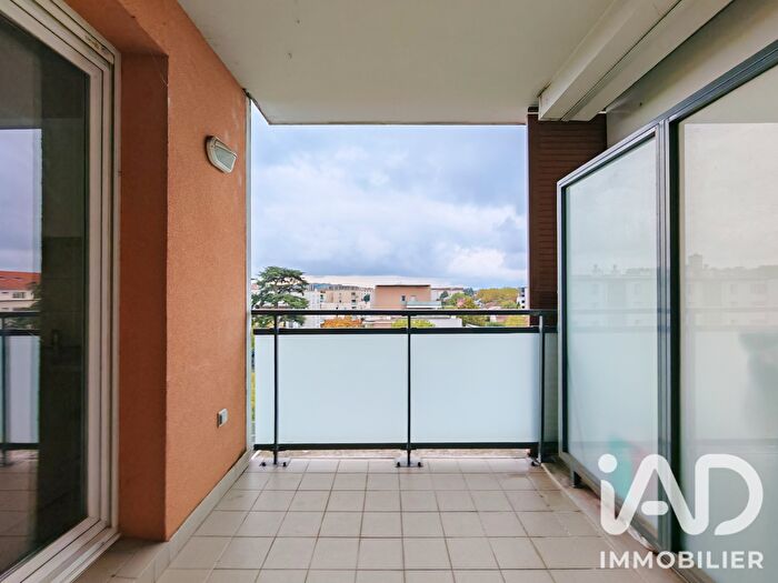 Décines-Charpieu, Centre-ville - Appartement 3 pièces à vendre