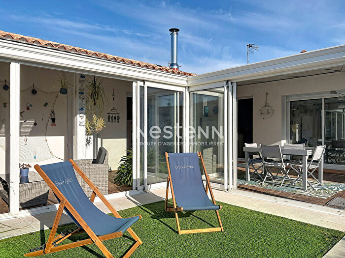 Maison à vendre - Saint-Gilles-Croix-de-Vie - 6 pièces - 4 chambres