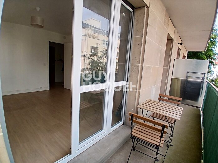 Rueil-Malmaison, Coeur de Ville : Appartement 1 pièce à louer