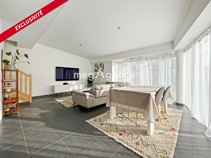 Maison à vendre - Chambray-lès-Tours - 4 pièces - 3 chambres