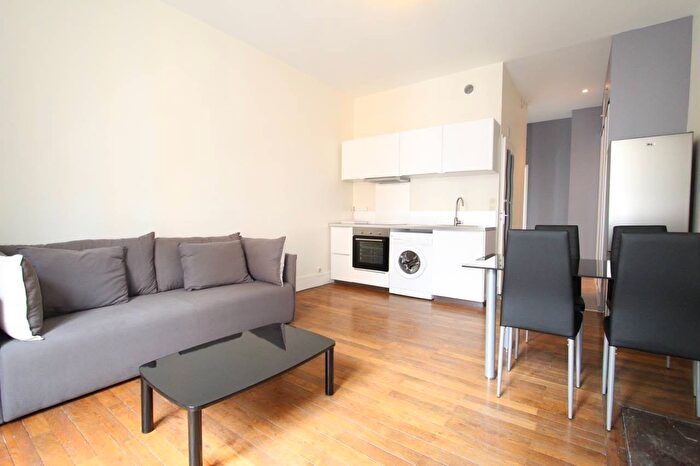 Championnet-Caserne de Bonne, Grenoble - Appartement 2 pièces à louer