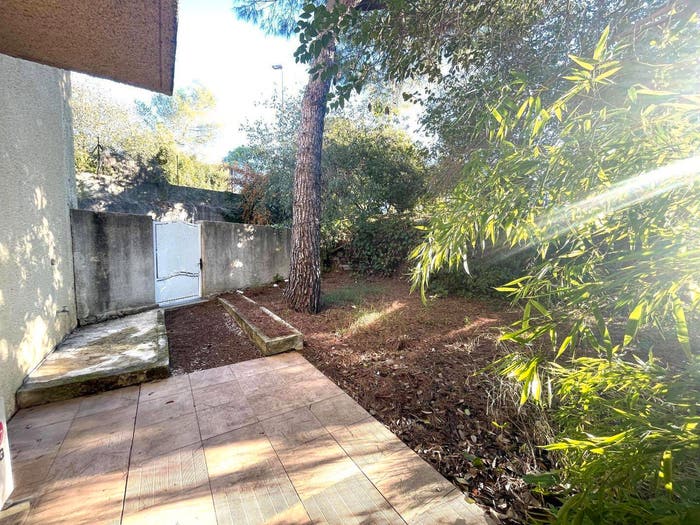 Hôpitaux-Facultés, Montpellier : Appartement 2 pièces à louer