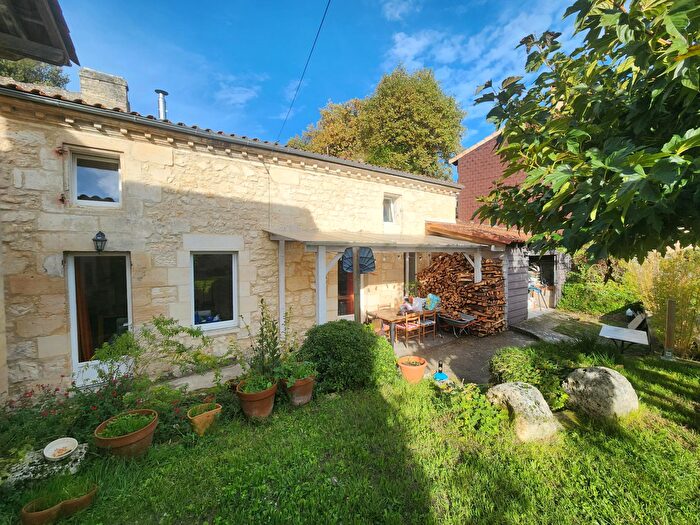 Maison à vendre - Tauriac - 4 pièces - 3 chambres