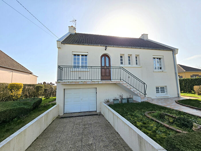 Maison à vendre - Sablé-sur-Sarthe - 4 pièces - 2 chambres