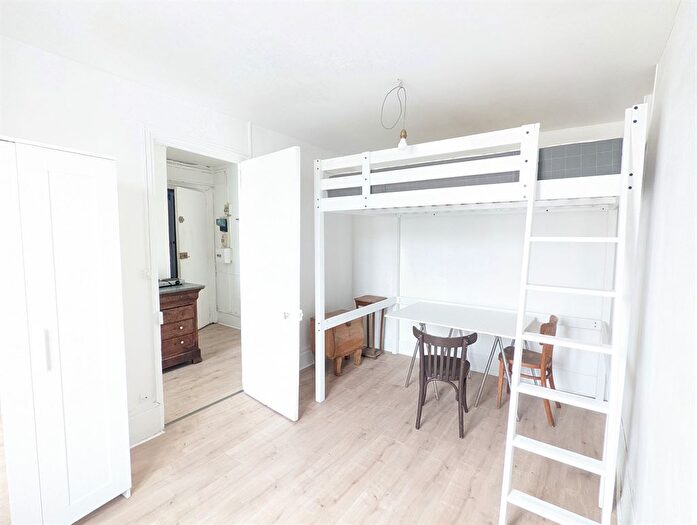 Appartement à vendre - Paris e , Belleville, Saint-Maur - 1 pièce