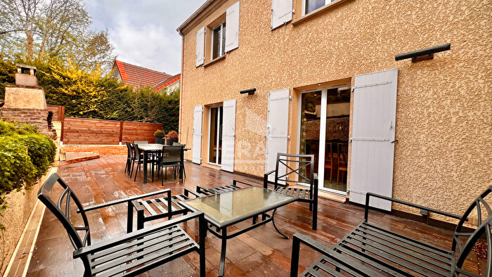 Maison 6 pièces à vendre à Juvisy-sur-Orge, Centre-ville, Entrevoies, Seine