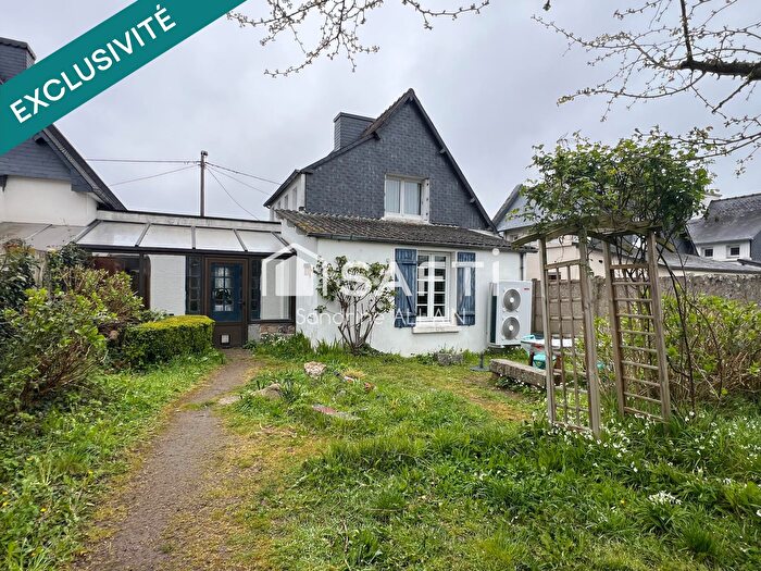 Maison à vendre - Guingamp - 7 pièces - 4 chambres