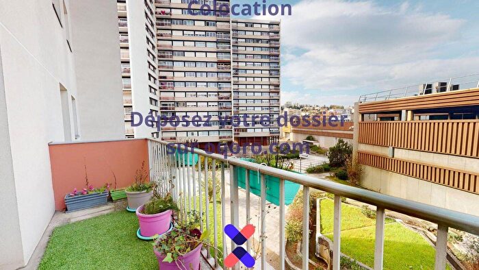 Bizillon-Centre Deux, Saint-Étienne - Appartement 5 pièces à louer