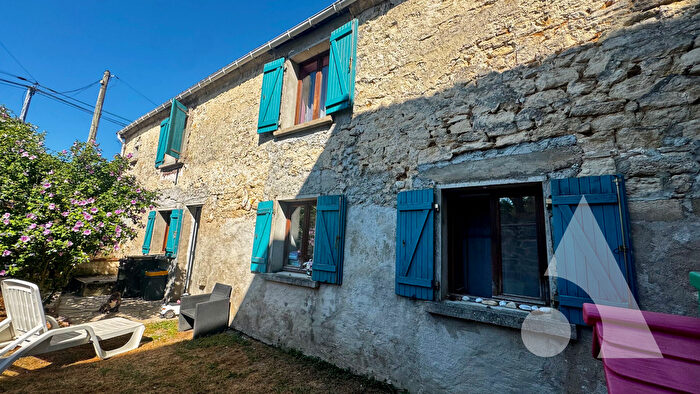 Maison 5 pièces à Antilly, à vendre
