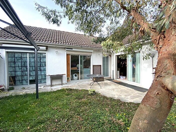 Maison à vendre - Rosny-sur-Seine - 4 pièces - 2 chambres