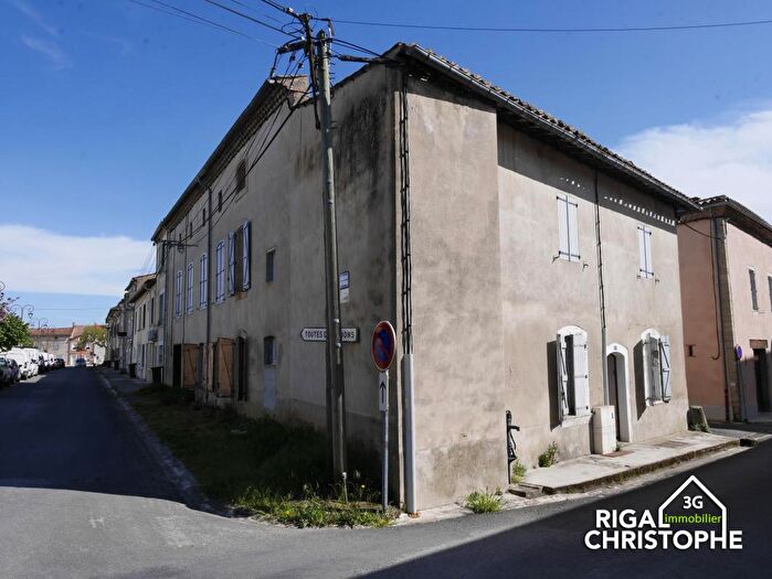 Vielmur-sur-Agout : Maison 15 pièces à vendre