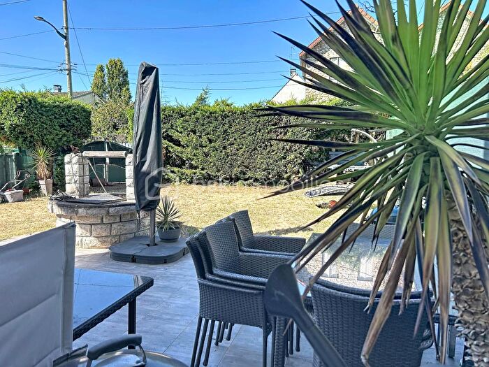 Maison 8 pièces à vendre à Corbeil-Essonnes, Coquibus