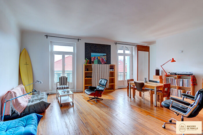 Appartement à vendre - Biarritz, Centre-ville Est - 4 pièces - 3 chambres