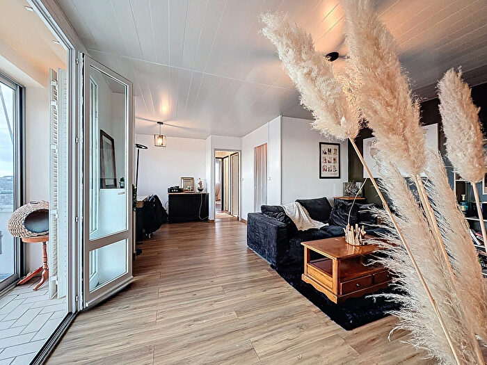 Appartement à vendre - Troyes, Jules Guesde - 4 pièces - 2 chambres