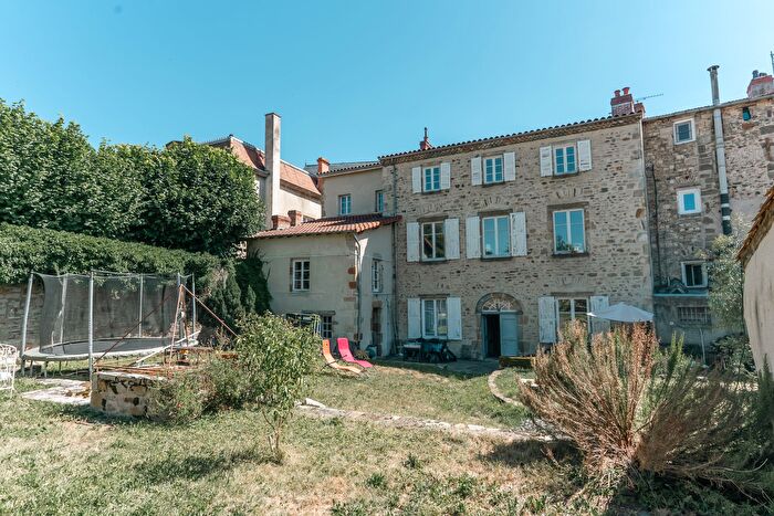 Maison à vendre - Billom - 8 pièces - 6 chambres