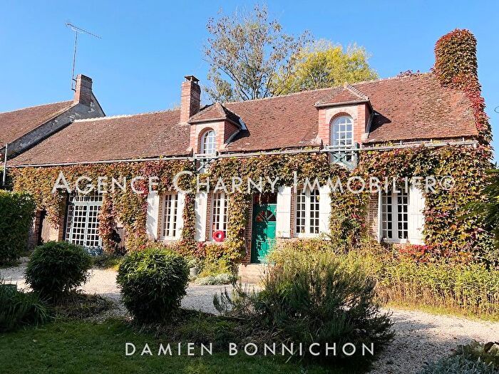 Maison à vendre - Joigny - 6 pièces - 4 chambres