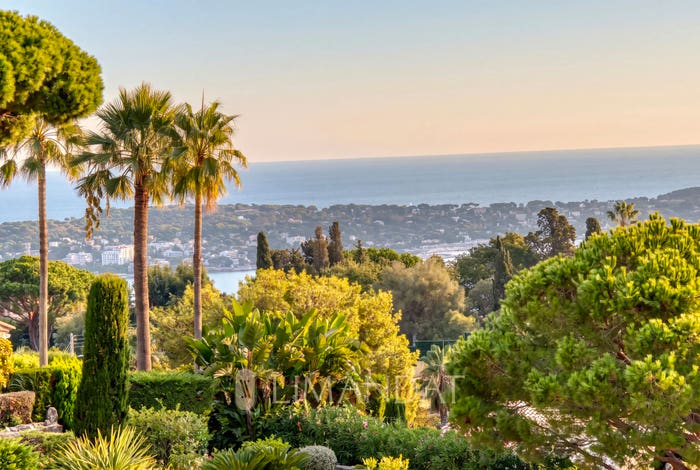 Cannes, Californie Pezou - Maison 6 pièces à vendre