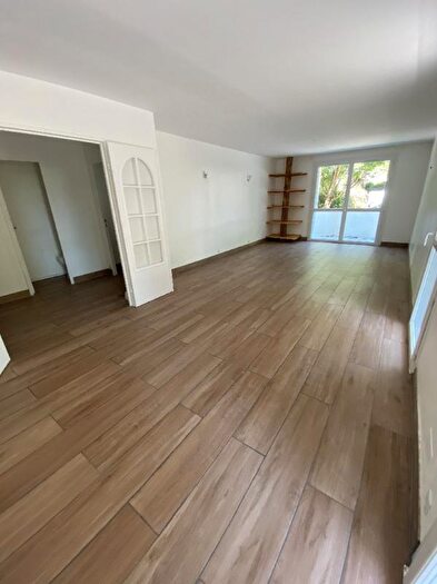 Appartement 4 pièces à Vaux-le-Pénil, à louer