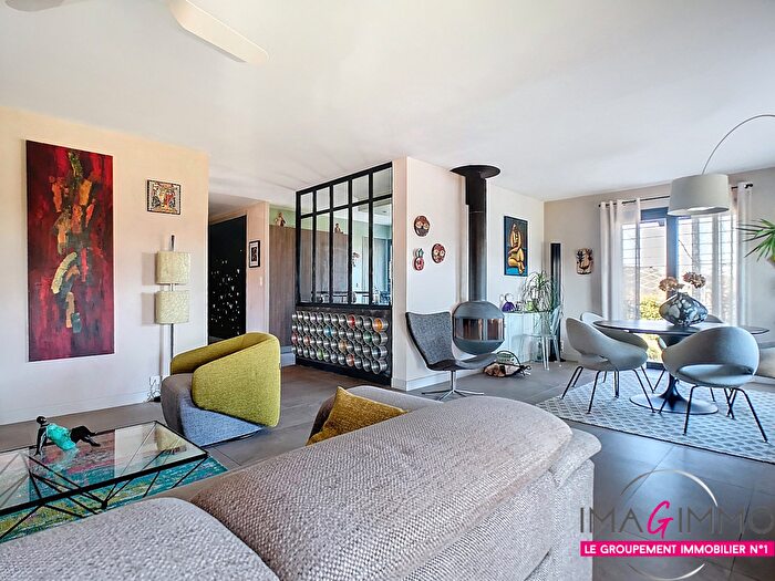 Maison à vendre - Vailhauquès - 4 pièces - 3 chambres