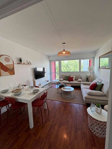 Appartement à louer - Aurence-Corgnac-Cité Universitaire, Limoges - 4 pièces - 3 chambres