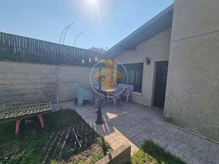 Maison à vendre - Fargniers, Fargniers - 6 pièces - 4 chambres