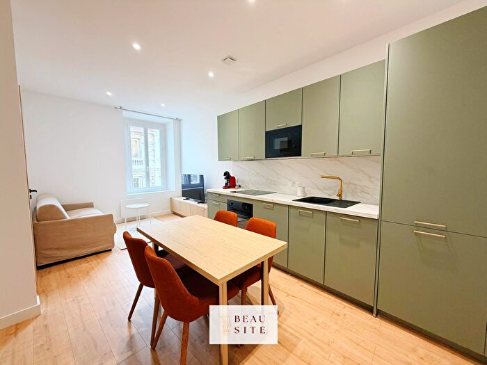 Appartement à vendre - Nice, Carré dor - 2 pièces - 1 chambre