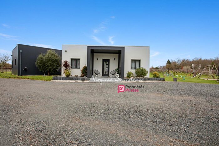 Maison à vendre - Saint-Sauveur - 7 pièces - 4 chambres