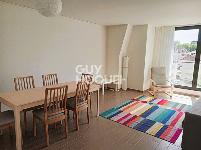 Appartement à louer - Tours, Sanitas, Rotonde - 3 pièces - 2 chambres