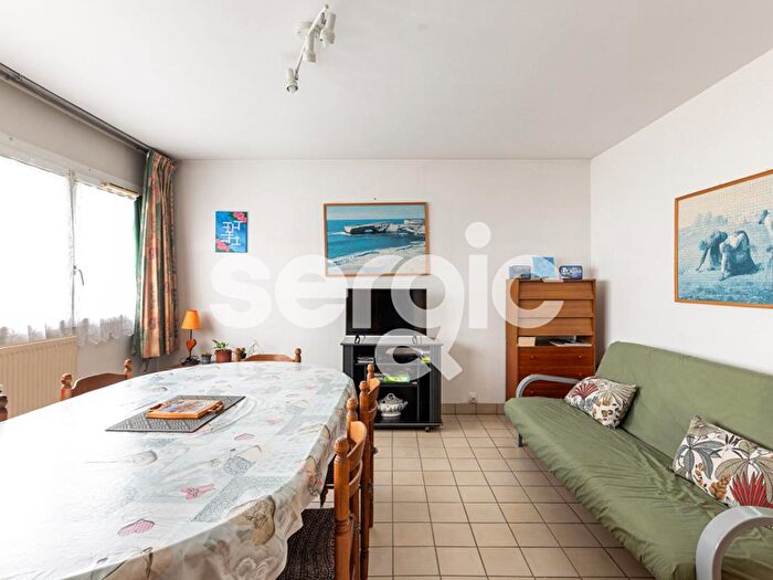 Appartement à vendre - Mons-en-Bar ul, Europe - 2 pièces - 1 chambre