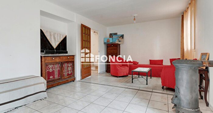 Maison à vendre - Marseille e , Notre-Dame-Limite - 8 pièces - 5 chambres