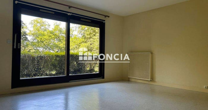 Faiencerie, Gien - Appartement 2 pièces à louer
