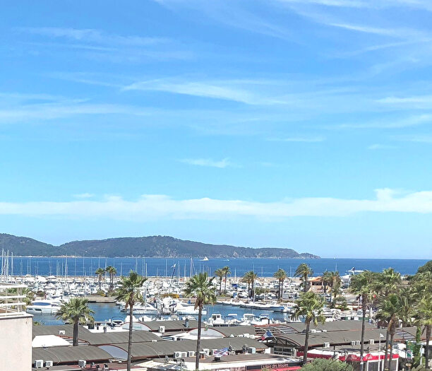 Appartement à vendre - Cavalaire-sur-Mer, Centre-ville - 1 pièce