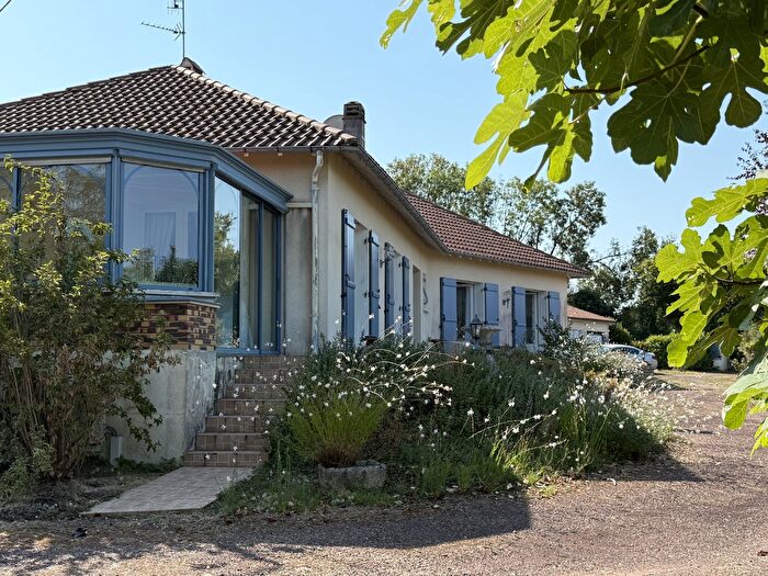 Maison à vendre - Ribérac - 4 pièces - 3 chambres