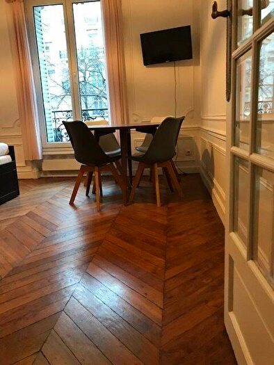 Appartement à louer - Ternes-Maillot, Paris ème arrondissement - 2 pièces - 1 chambre