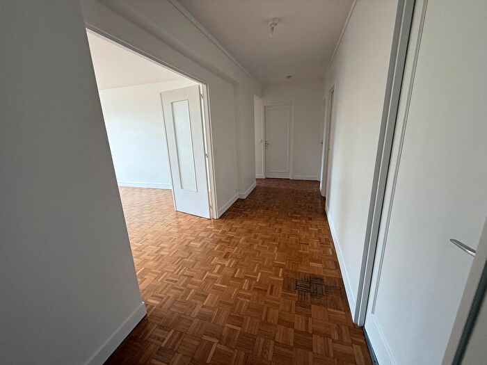 Appartement à louer - Gagny, Centre-ville - 4 pièces - 3 chambres