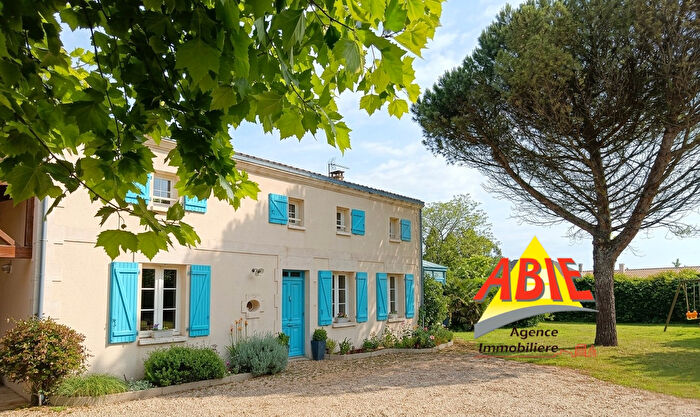 Échiré : Maison 6 pièces à vendre
