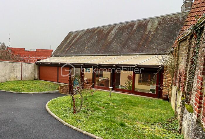 Maison à vendre - Saint-Omer-en-Chaussée - 4 pièces - 2 chambres