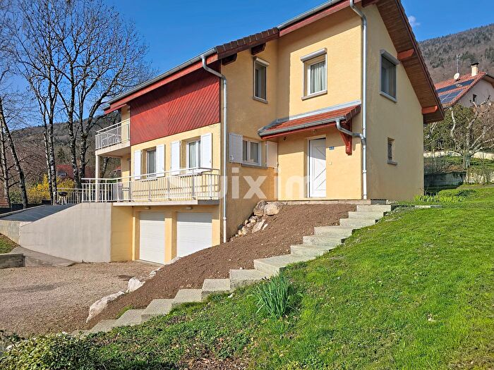 Maison 5 pièces à vendre à Échenevex
