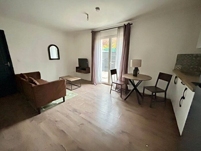 Appartement à louer - Centre Ville, Saint-Quentin - 2 pièces - 1 chambre