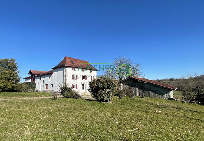 Maison à vendre - Domezain-Berraute - 13 pièces - 8 chambres