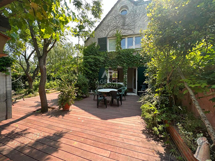 Maison 7 pièces à vendre - Carrières-sur-Seine