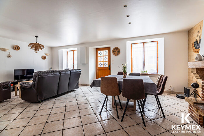 Maison 6 pièces à Cauffry, à vendre