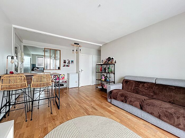 Appartement à vendre - Bois-dArcy, La Croix Blanche - 3 pièces - 2 chambres