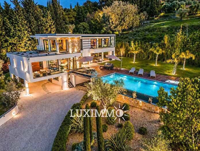 Maison 10 pièces à vendre - Mougins, Saint-Martin, Jylloue