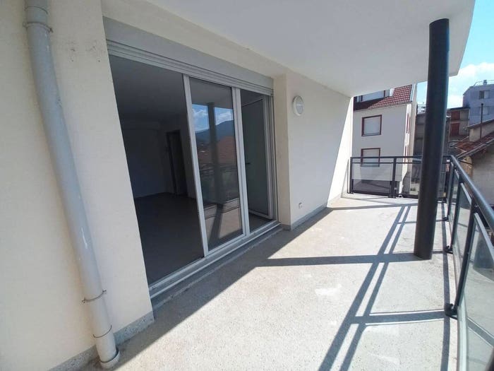 Arlequin, Grenoble : Appartement 3 pièces à louer